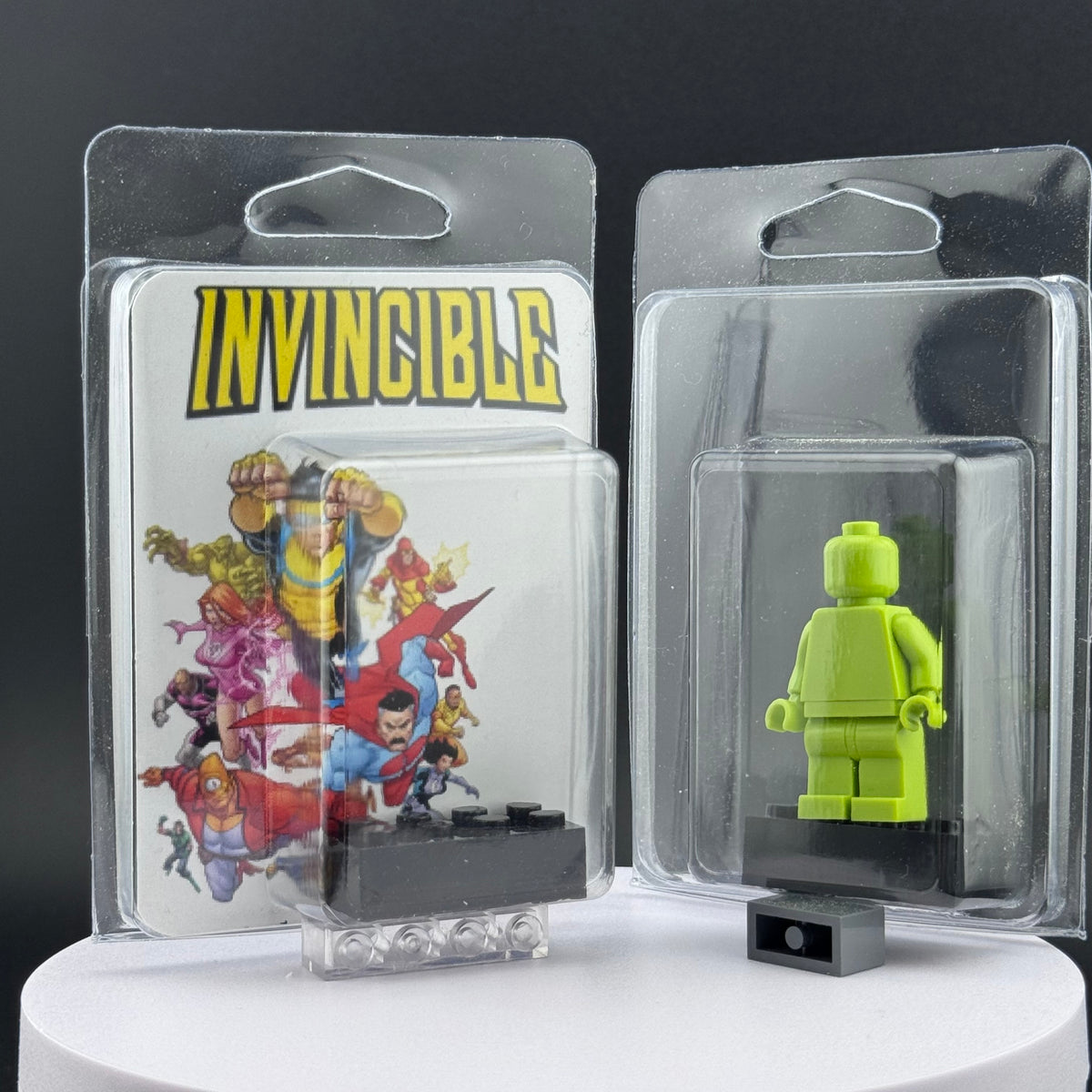 Calypso Customs Minifigure Display Case & Invincible Insert Card